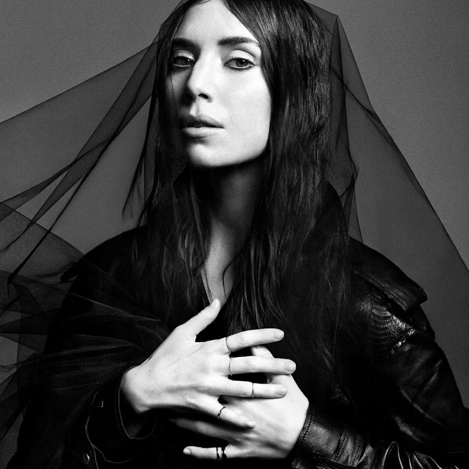 After Musiic: Lykke Li forma LIV: un supergrupo junto a su novio y ...