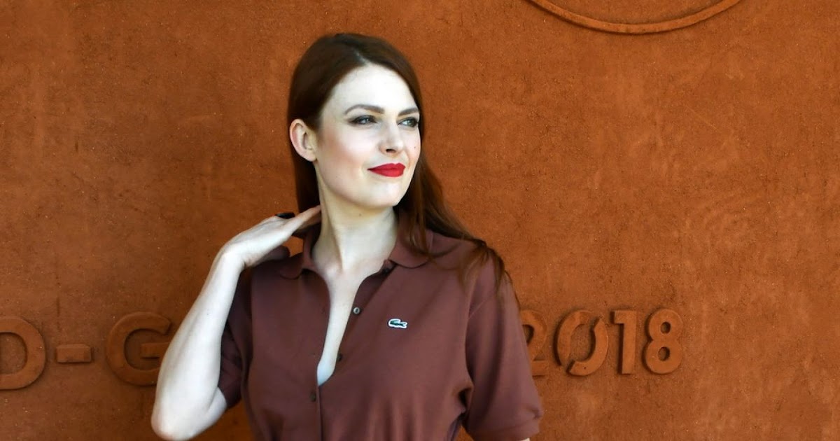 Elodie Frege porte des Bibaba