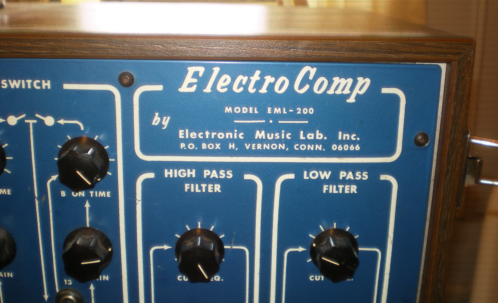 MATRIXSYNTH: EML ELECTROCOMP MODEL 200 Modular System