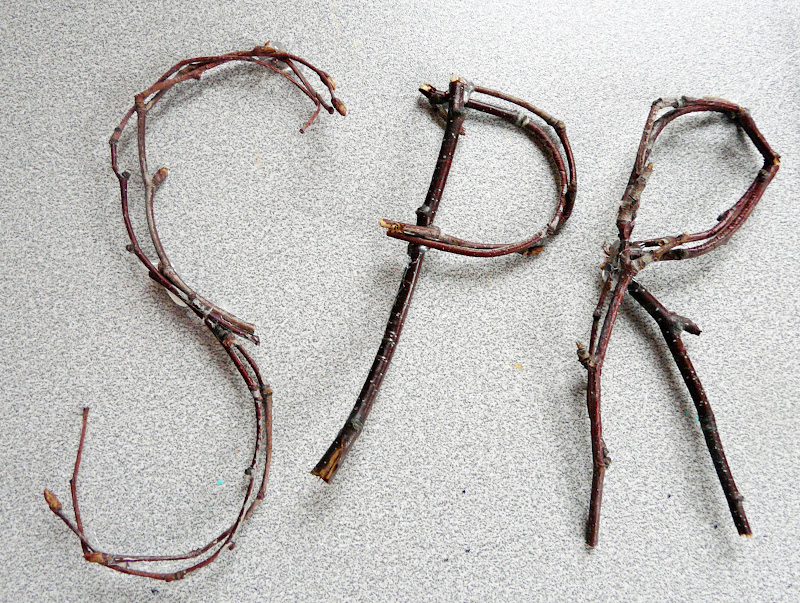 [Make] Twig Letters