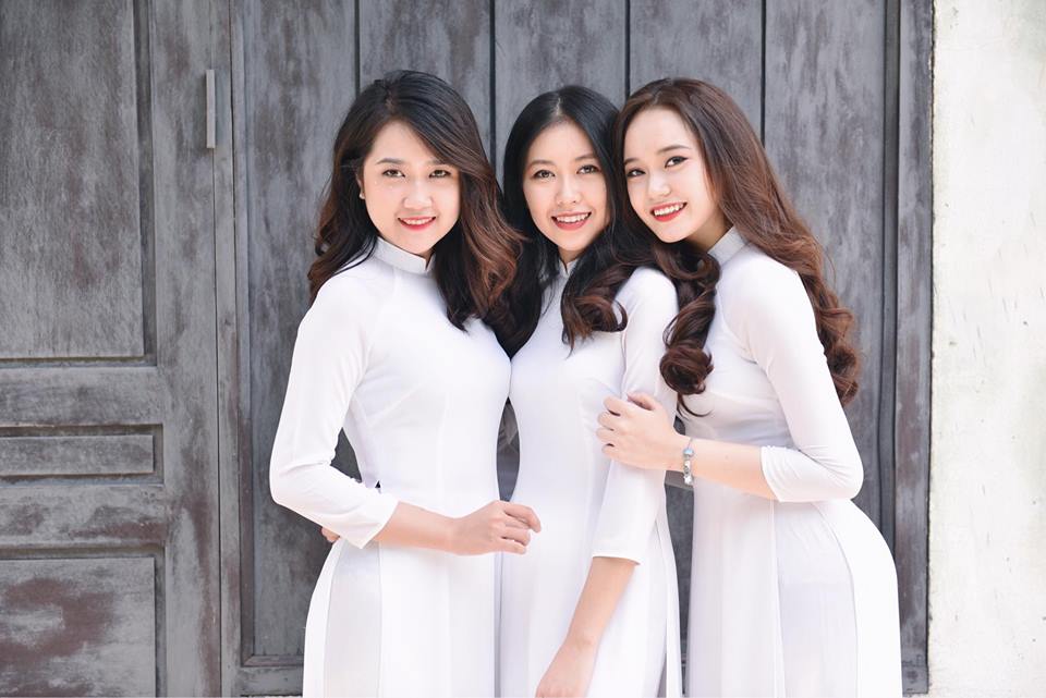 Hội bạn thân ngũ long công chúa trong tà áo dài. | Dân 47 - Website ...