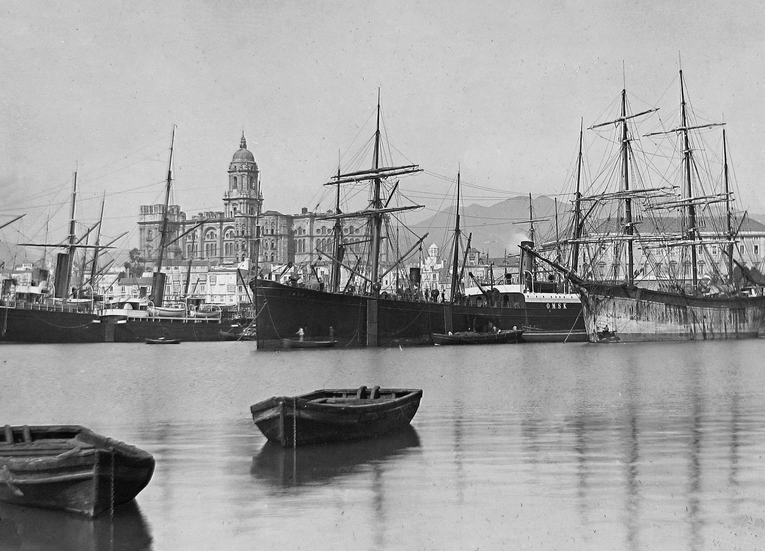 transpress nz: ships in Malaga, Spain, 1890s