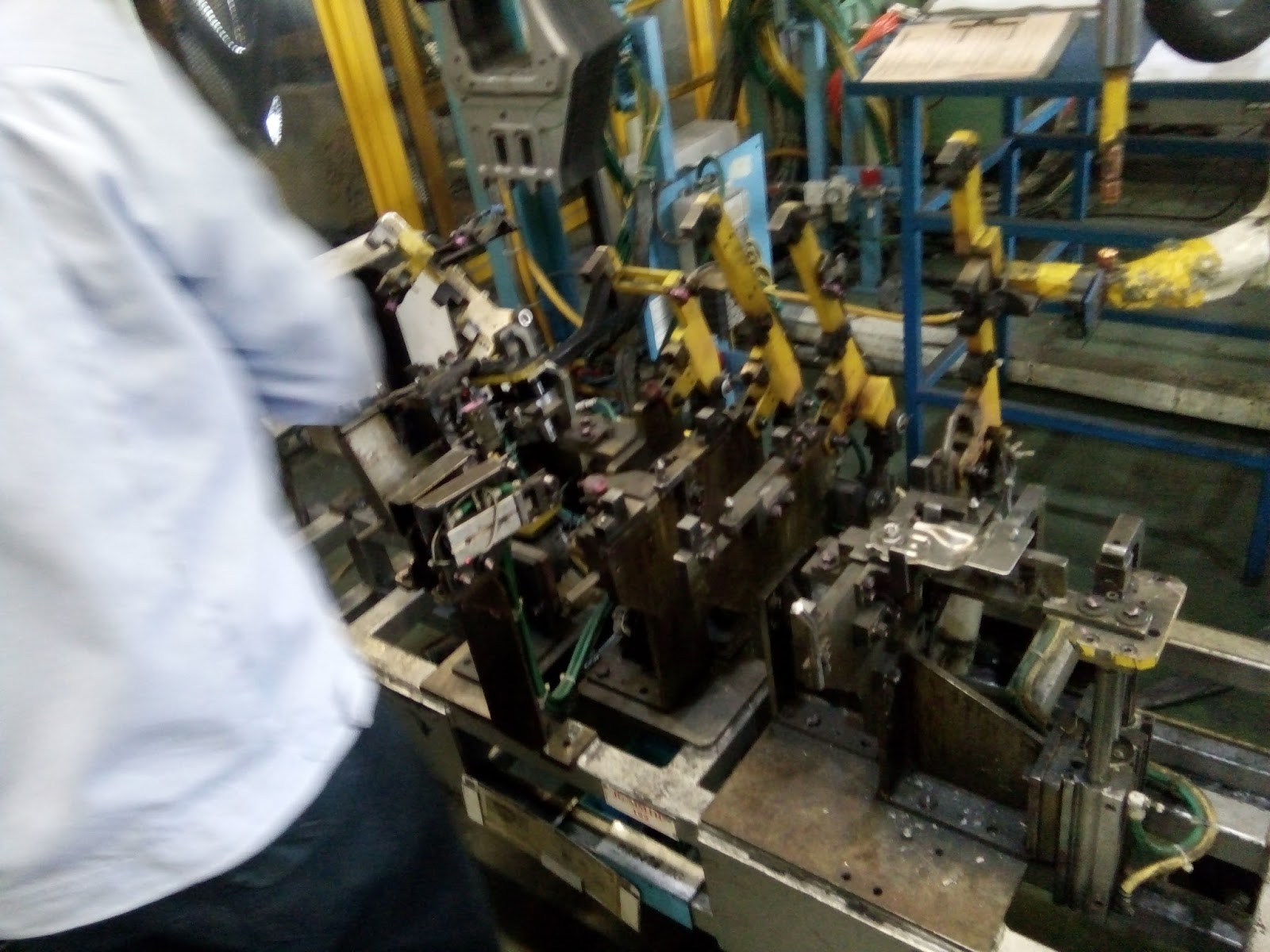 บริษัท ภพพร้อม จำกัด : ออกแบบเพิ่มเติมโปรแกรม Jigs Spot welding ...