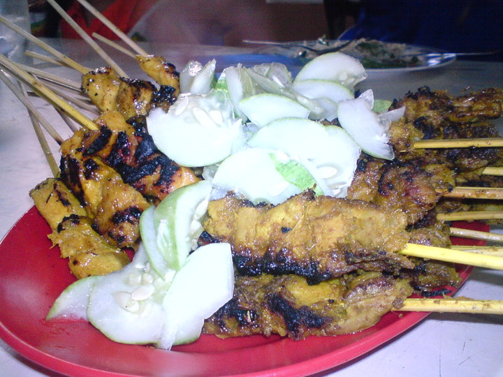 makan kitchen @ izan :D ~ makan place & lepak place: Aku Anak Minang