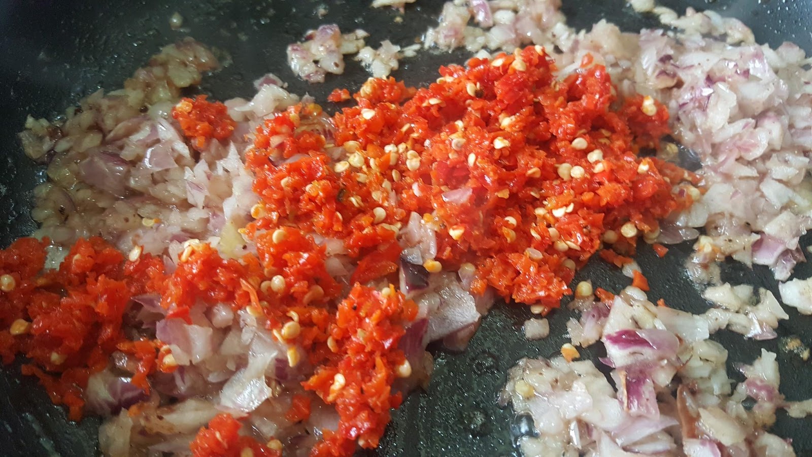 CRISP AND SPICY CHICKEN NECK