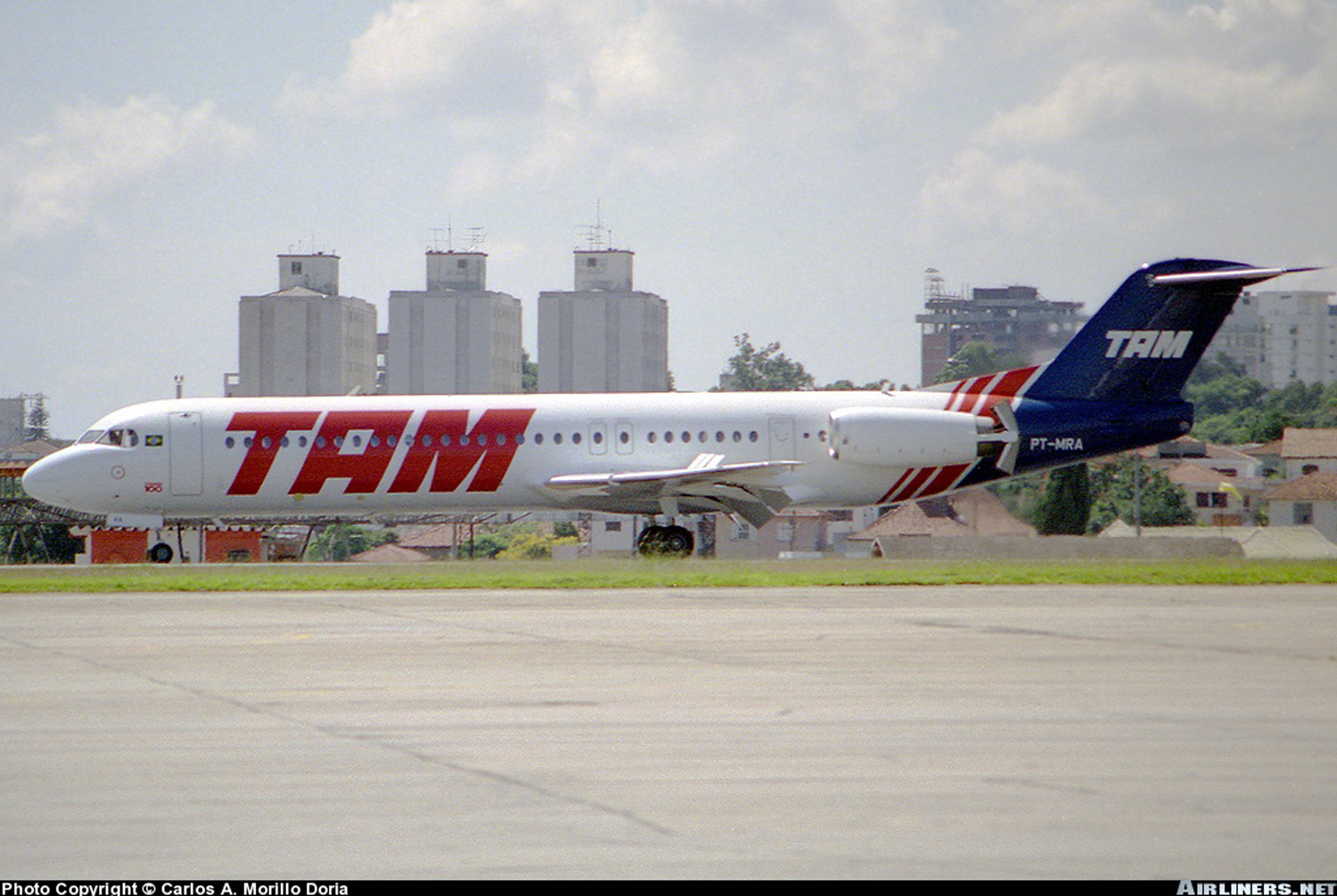 Cultura Aeronáutica: Os Fokker 100 da TAM: o sucesso e as tragédias