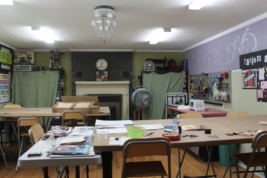 Miss Phoebe's Perch: Visiting the art store, Random Arts, in Saluda, NC