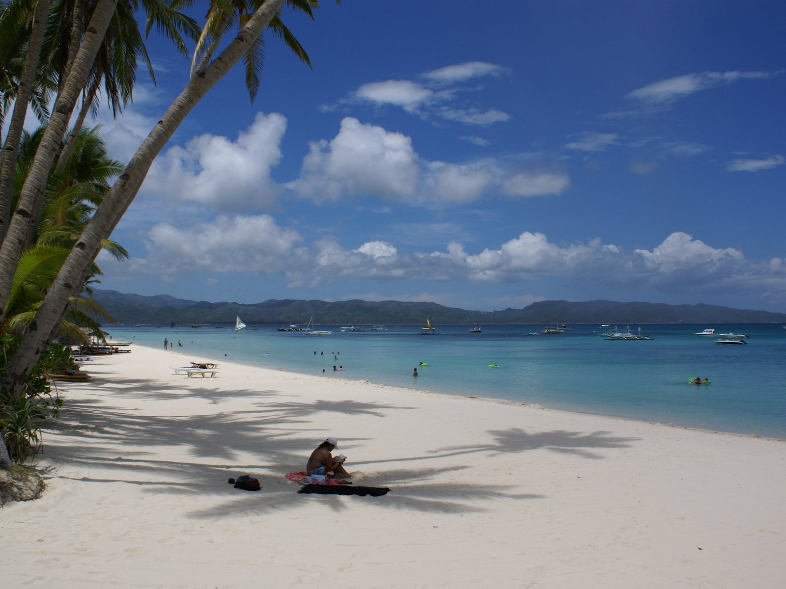 Holiday Places: Boracay Island – Philippines
