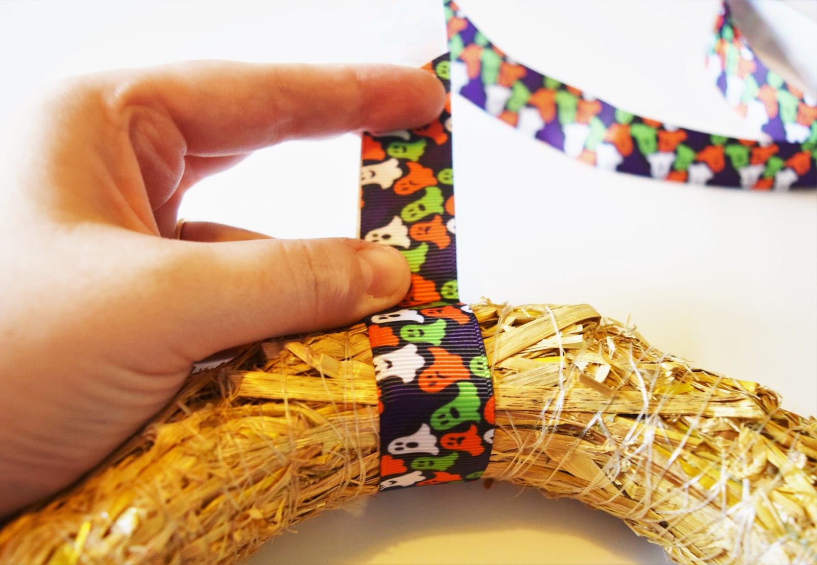 DIY HALLOWEEN RIBBON WREATH - A Life With Frills