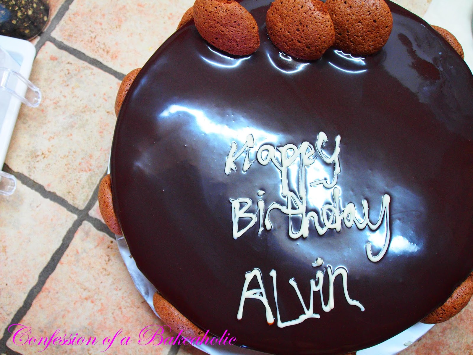 Confessions of a Bakeaholic: Chocolate Mousse Cake