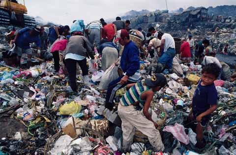 MIDTERM - ECONOMIC ISSUE: Philippine Economy Strong but Unemployment ...