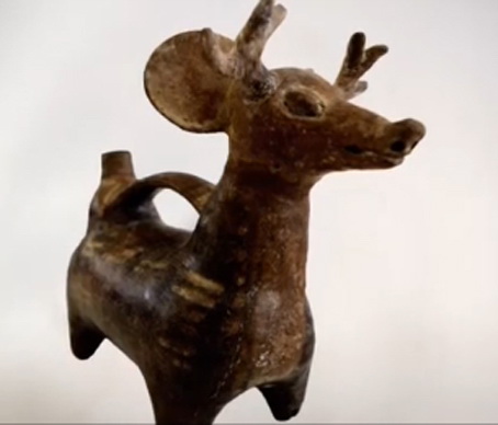 De lo humano a lo divino: CULTURA VICÚS,HISTORIA Y ARTE