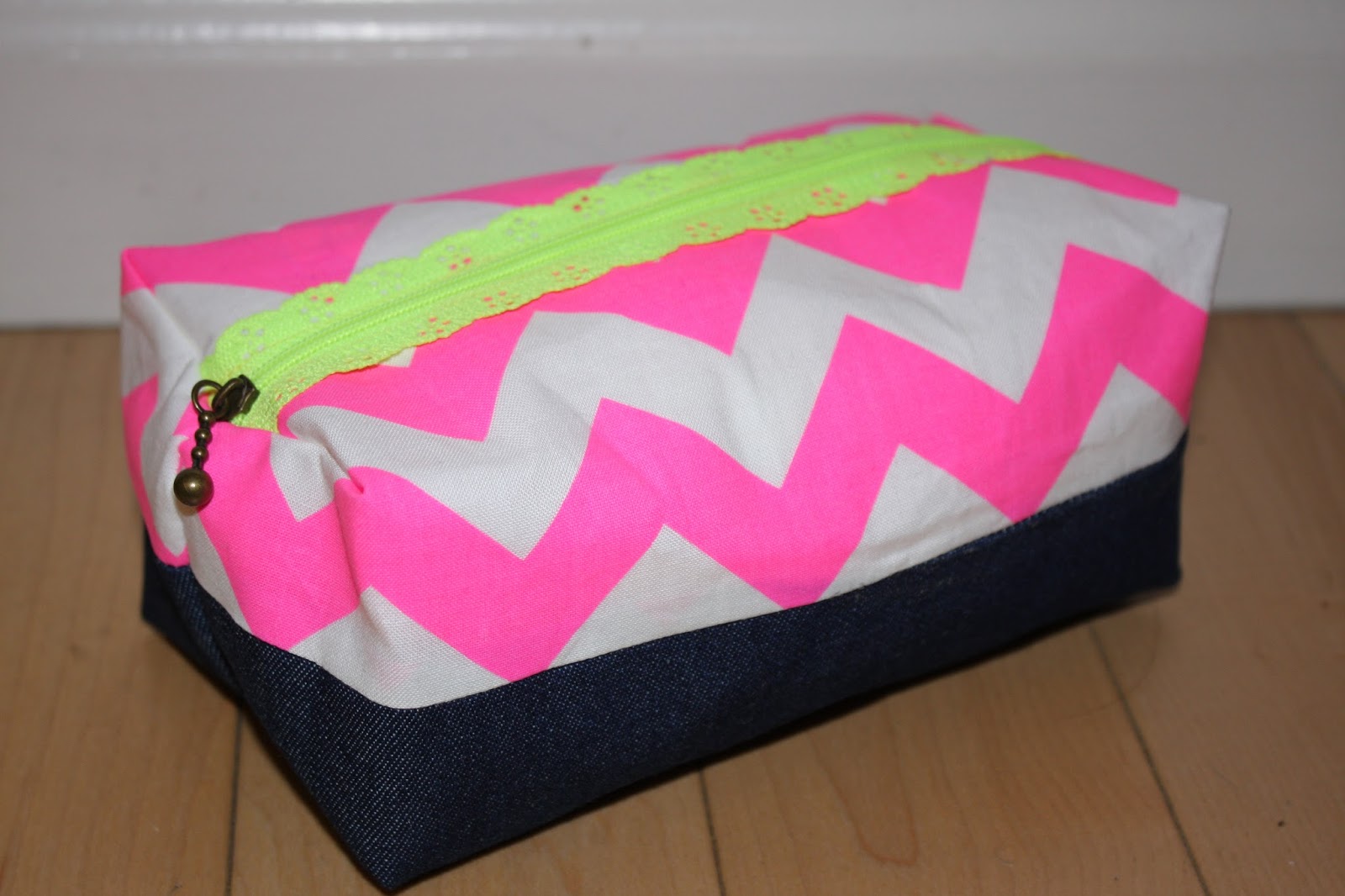 Fishkopp : Kommt demnächst: Spitzen-Reissverchluss-Tutorial / coming ...