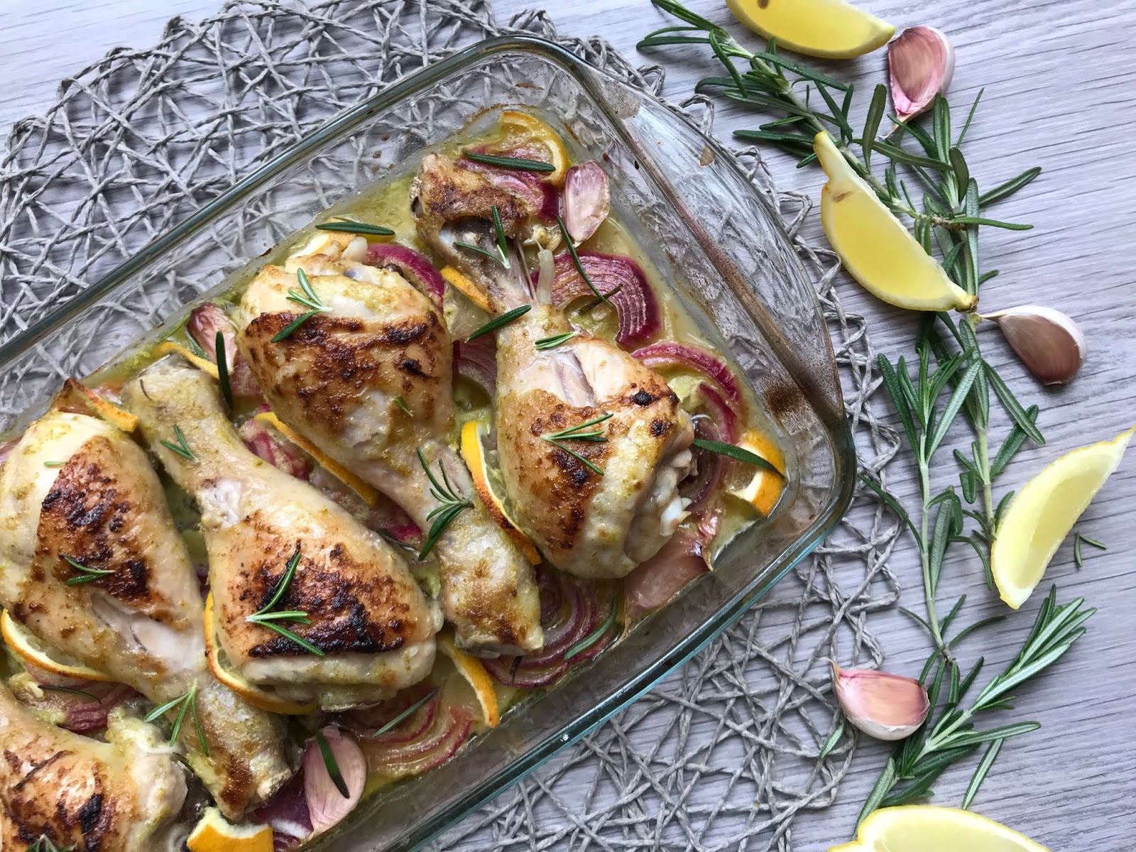 Jamoncitos de pollo asados con limón y romero. El Asaltablogs Invisible