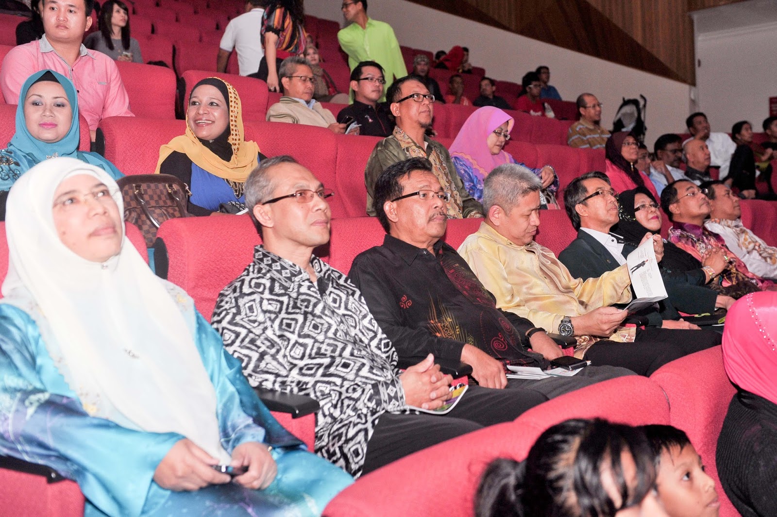 PRODUKSI SENI PERSEMBAHAN SPM 2013, Panggung Budaya, UPSI, Tg Malim ...