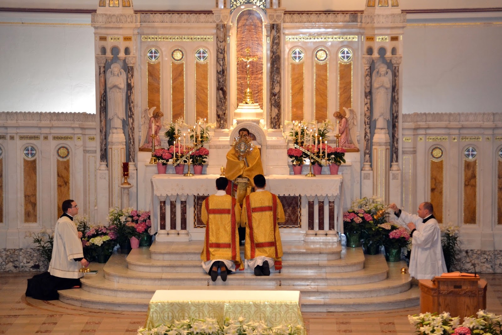 New Liturgical Movement: Tradition is for the Young (Part 12) - OF Mass ...