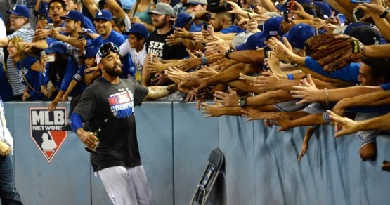 Dodgers Blue Heaven: Dodgers Thanked the Fans in their Own Special Way