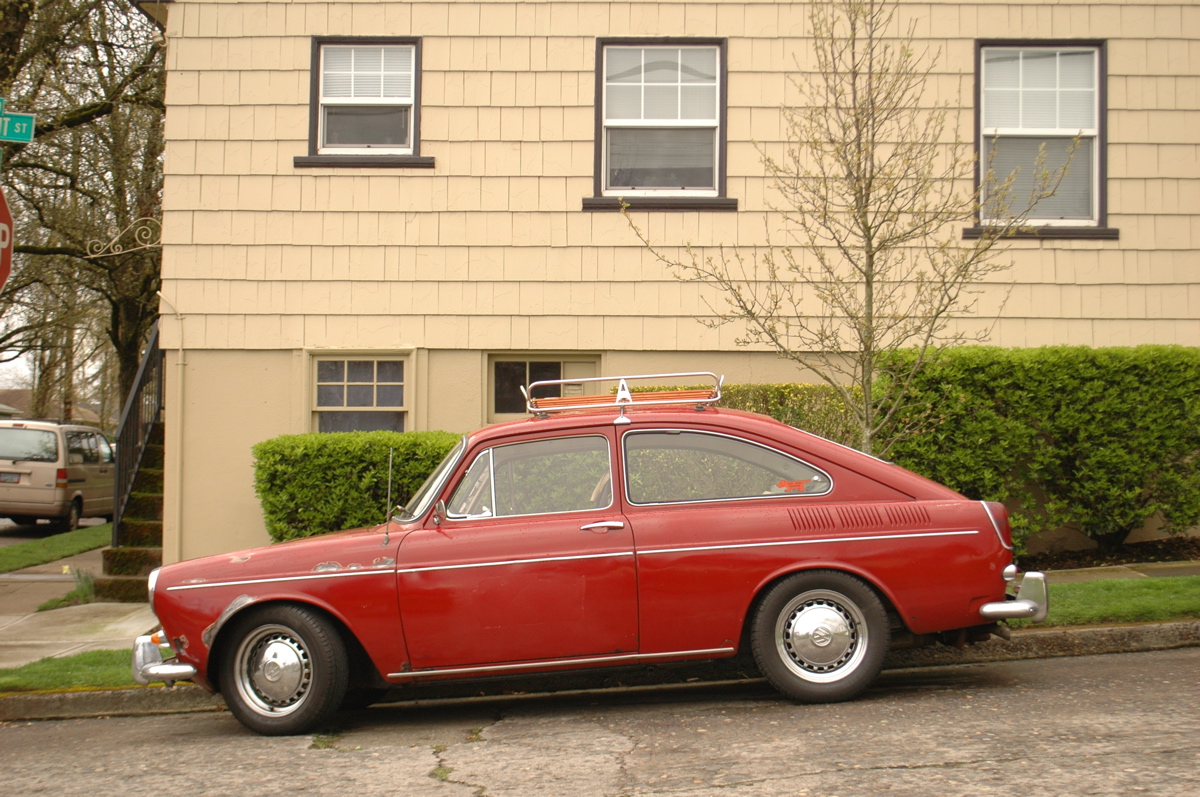 OLD PARKED CARS.: 1969 Volkswagen Fastback.