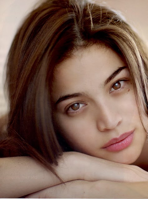 June 2011 - Anne Curtis Photo Gallery