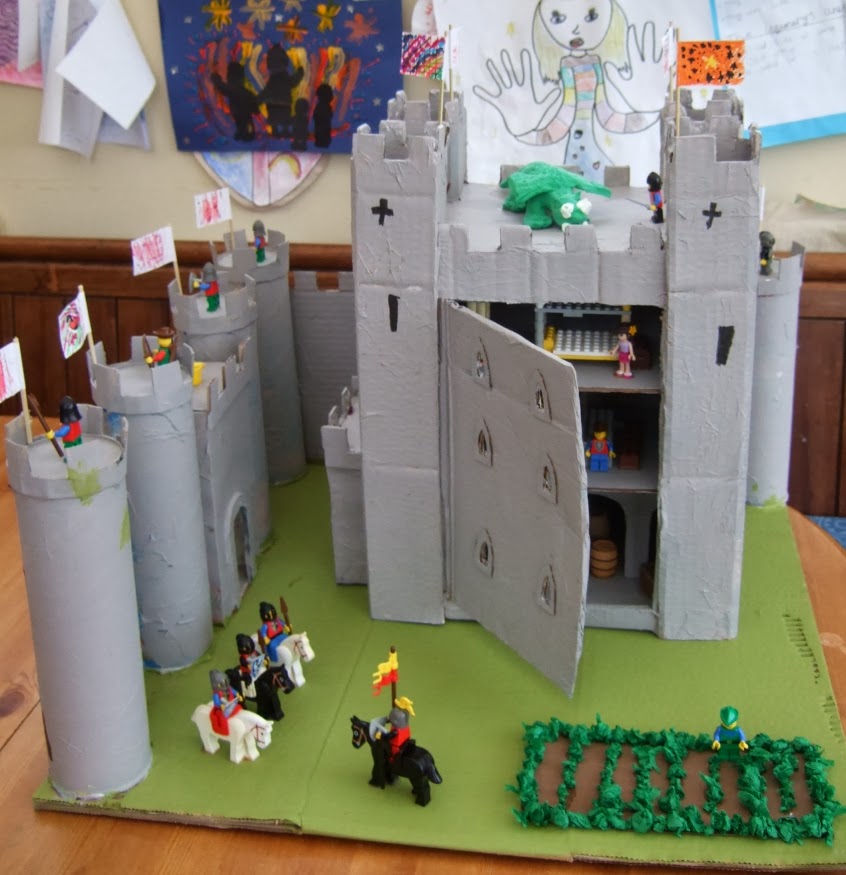 Emy's Crafty Blog: Cardboard box castles - Part 2