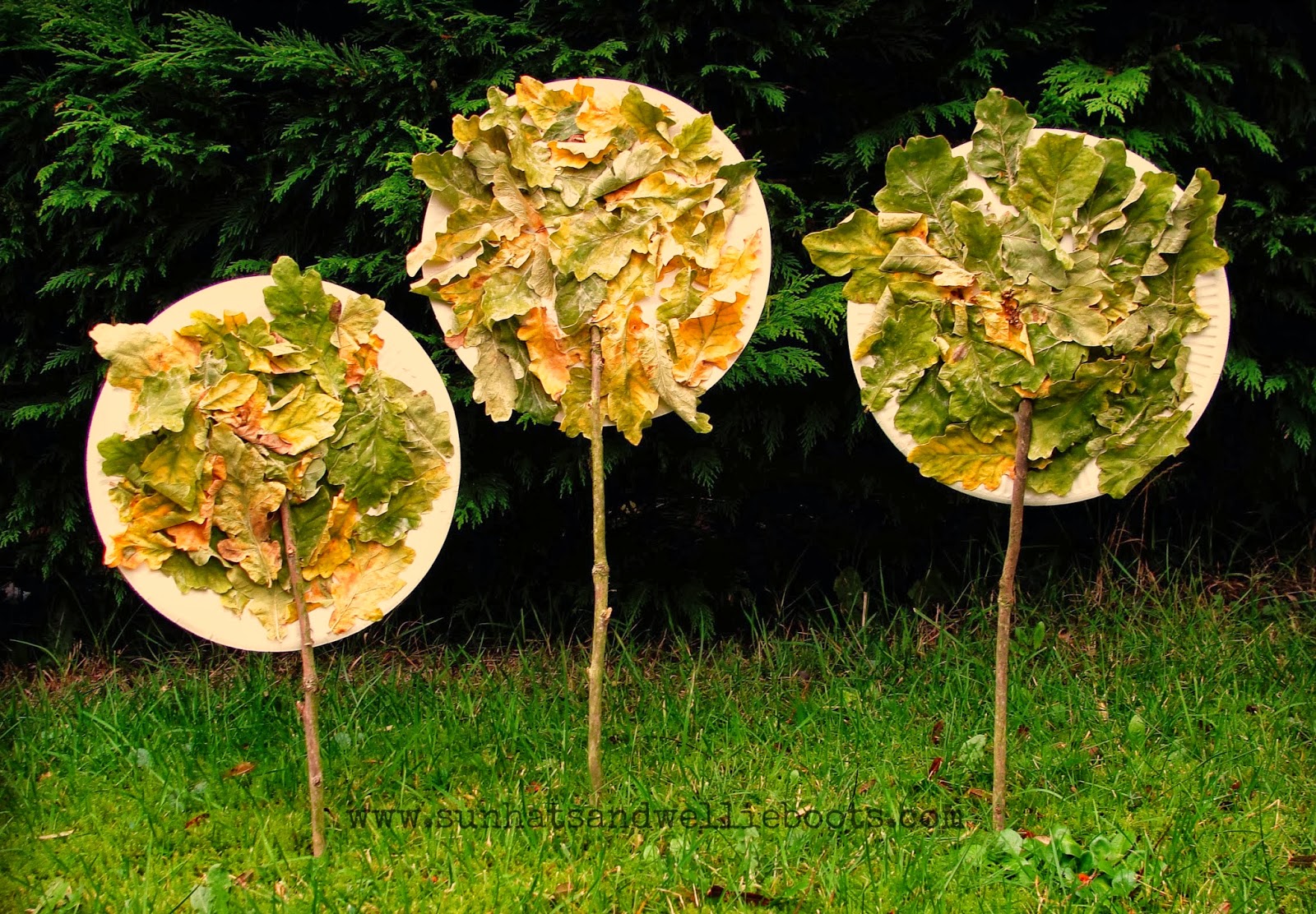 Sun Hats & Wellie Boots: Autumn Stick Trees made with Paper Plates