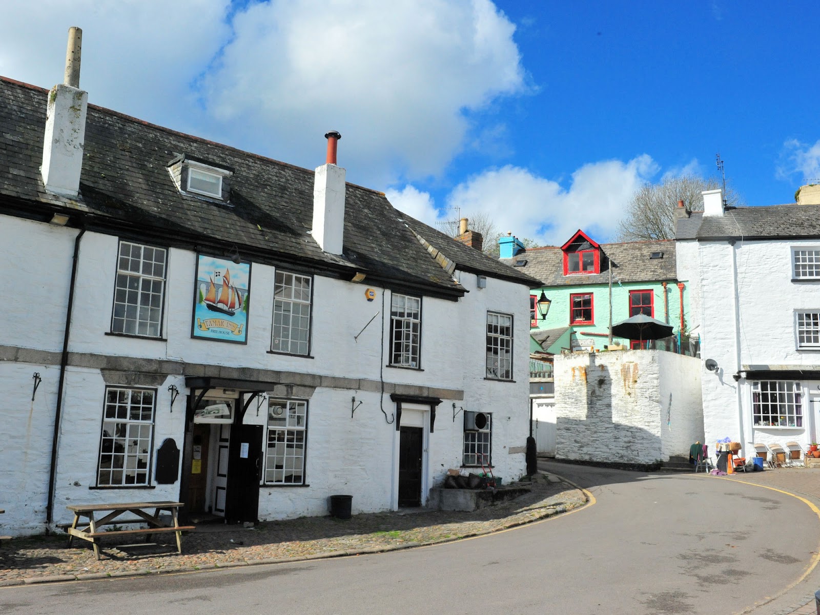 a dog's life in the Tamar valley, Cornwall, PL17: April 2012