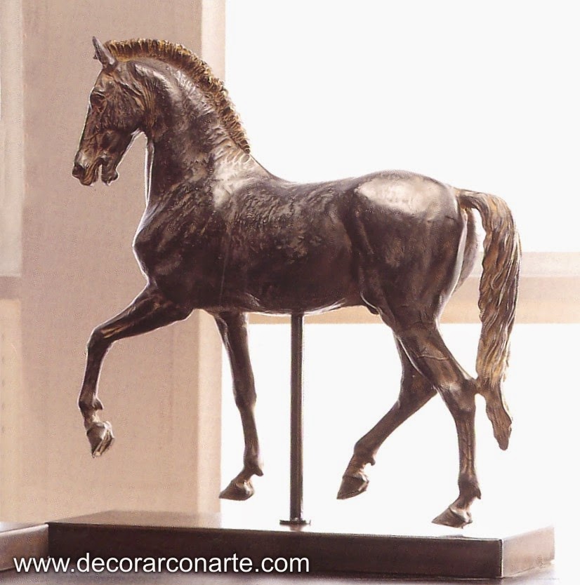 Cheval espagnol en fer. Hauteur: 61cm