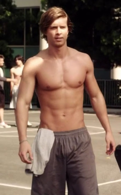 superficial guys: BIRTHDAY TODAY | DREW VAN ACKER