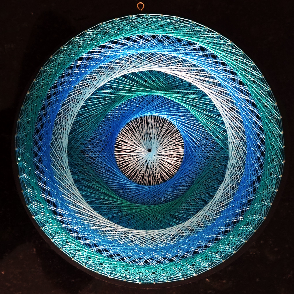 Aline Campbell: string art | mandalas