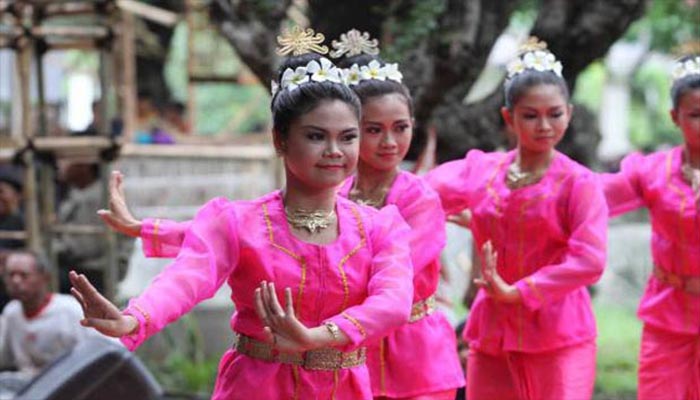 Tarian Tradisional Dari Yogyakarta Dan Penjelasannya - Cinta Indonesia