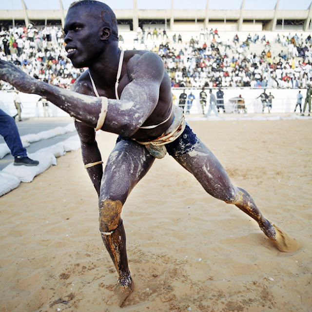 Fundoshi For All ! 六尺褌: Senegal: Laamb Wrestlers and False Lions