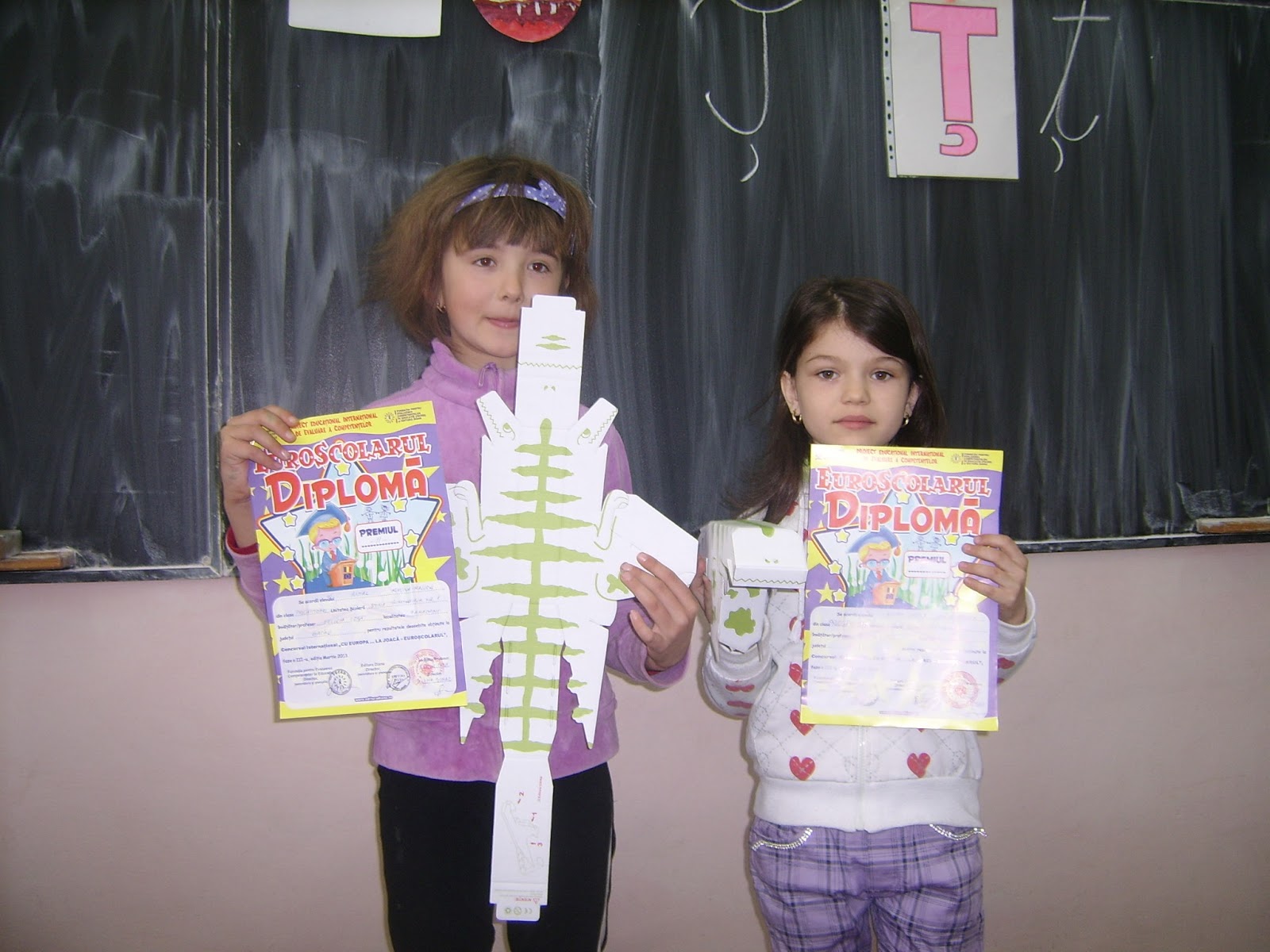 Scoala cu Clasele I-VIII Nr 1 Faraoani: martie 2013