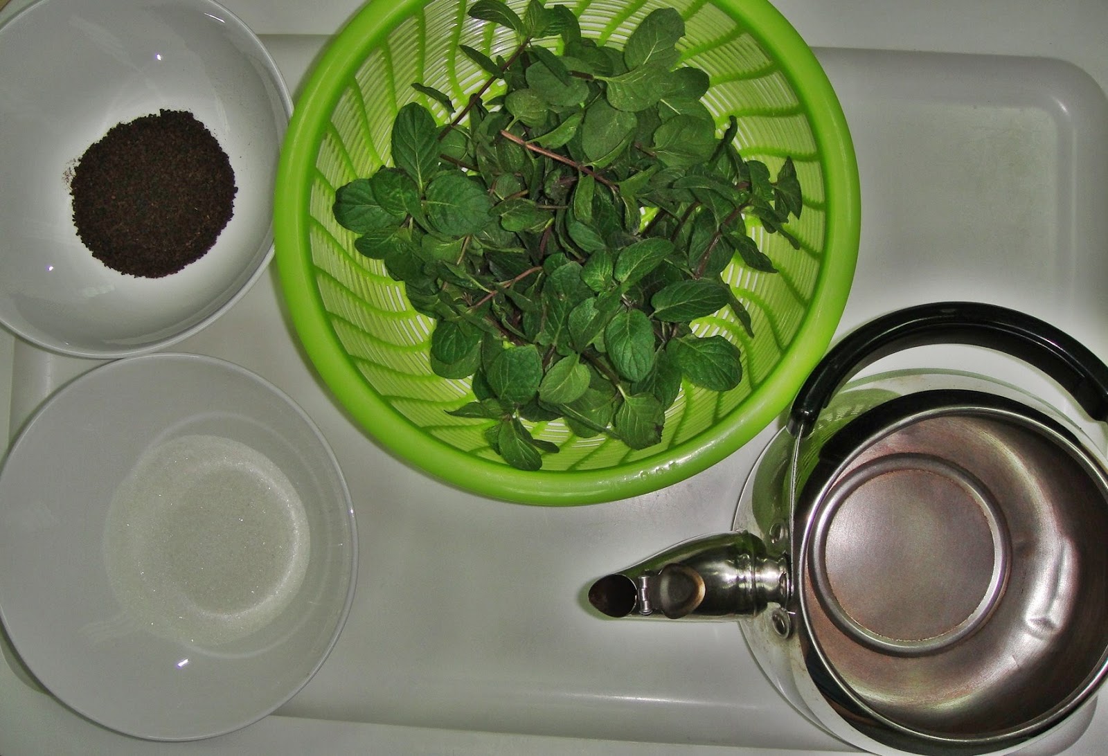 Maryam's Culinary Wonders: 324. Mint Tea