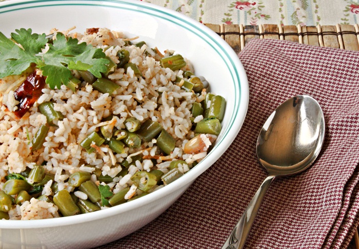 Versatile Vegetarian Kitchen: Green Beans Rice