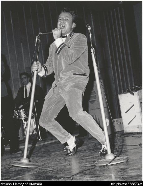 Little Aussie Albums: Johnny O'Keefe - 1961 - Shout WAVE