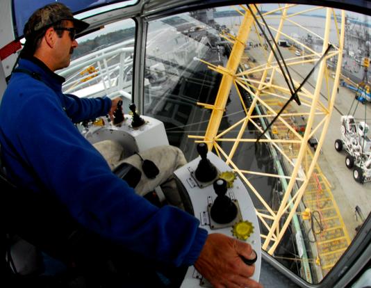 offshore vacancy as crane operator