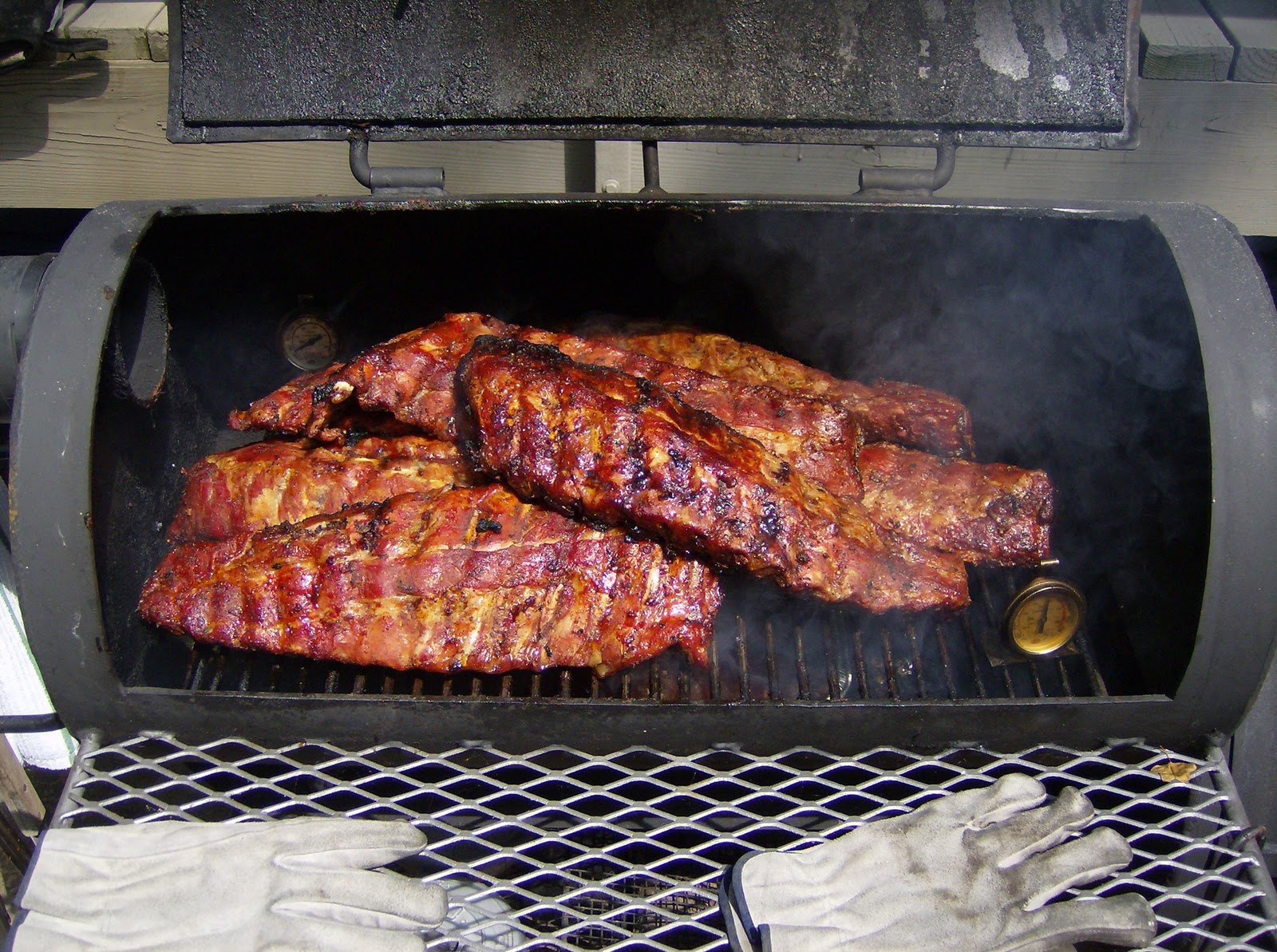 Blues and BBQ (and some beer): Smokin' Good Time