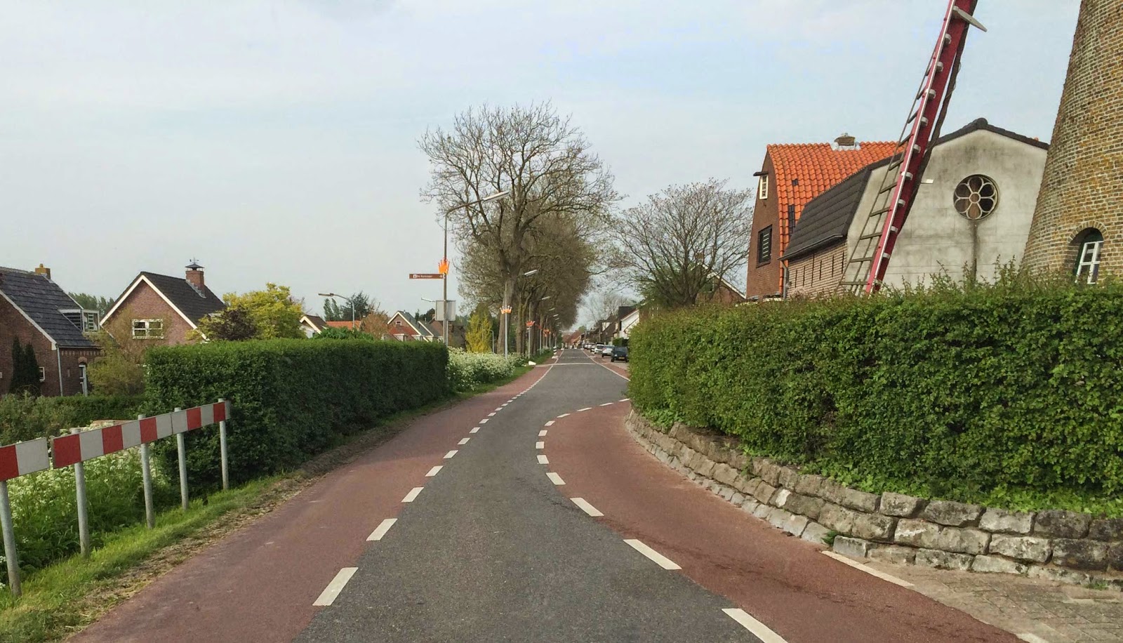 Knelpunten voor fietsers in Rotterdam: Auto op fietstrook, wel een ...