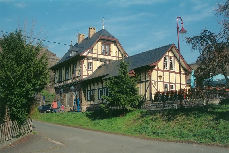 transpress nz: Mayschoss on the Ahrtalbahn