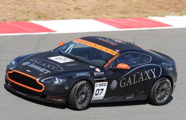 GT4 Teams | The Advantage