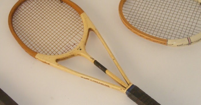 deportes: LA RAQUETA MAS ANTIGUA DEL MUNDO