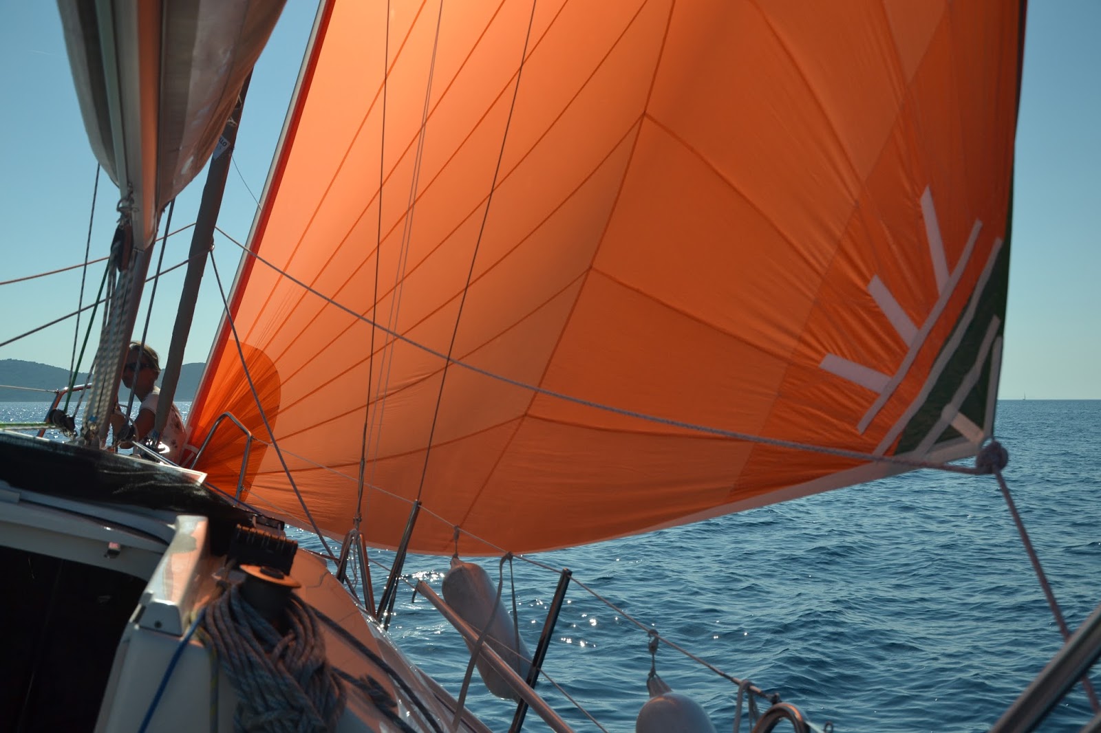 We sail Phobos 21: Gennaker