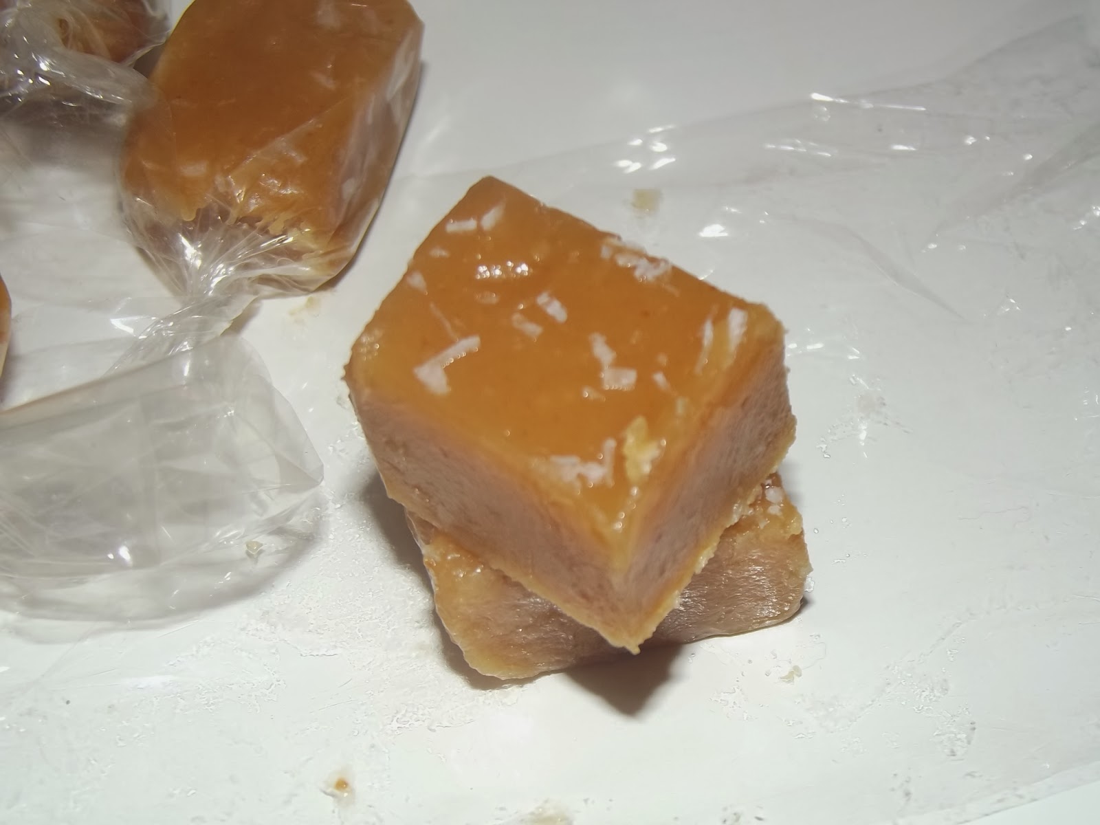 osbolosdaaninhas: Caramelos de Coco
