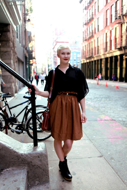 People in my angle: MId Length Skirt - Laura Grabowski