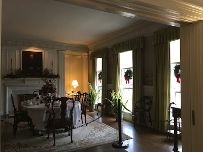 World in Pictures by Isabelle: Gorgeous Hildene at Christmas