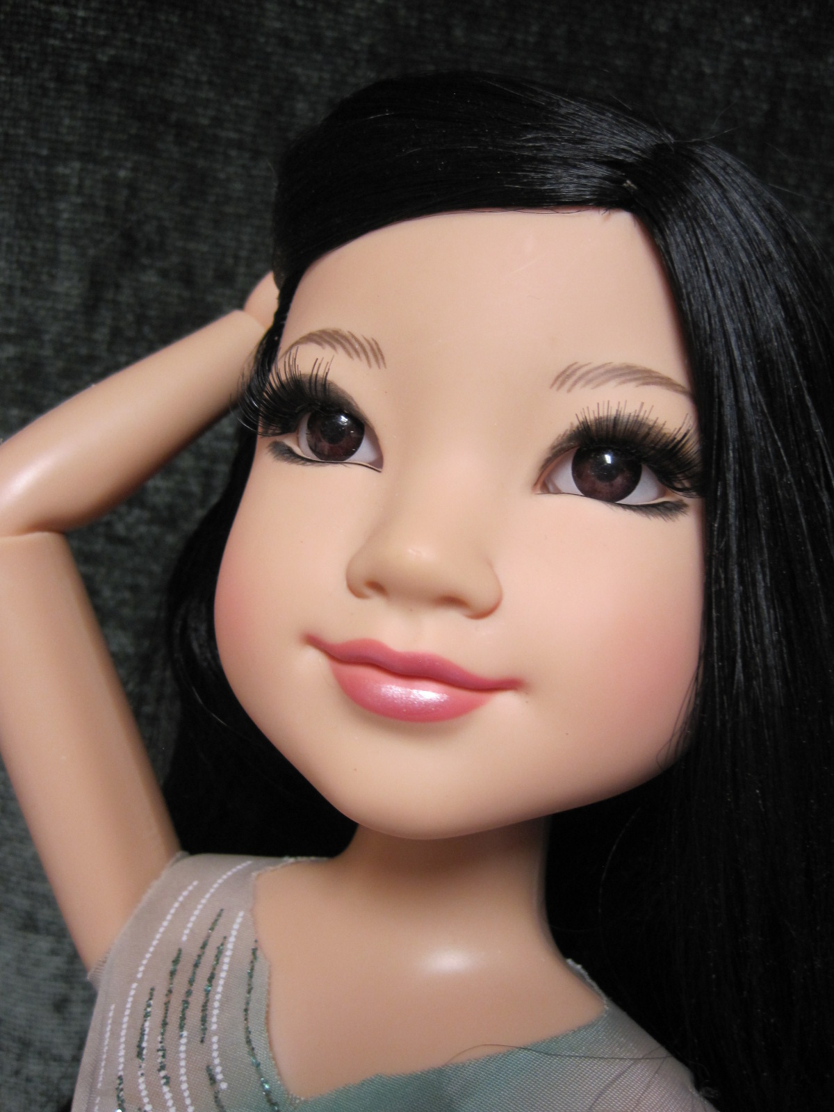 Never Grow Up: A Mom's Guide to Dolls and More: BFC Ink Doll Review ...