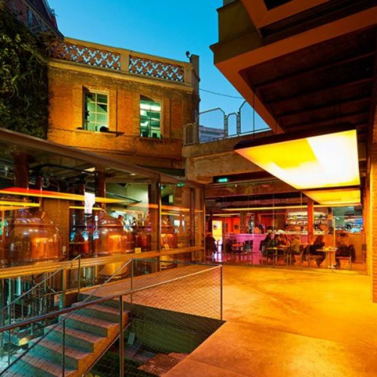 2020 patrimonio : Fábrica Moritz Barcelona por Jean Nouvel