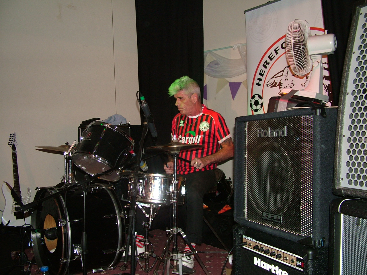 Bulls News: XSLF (Ex Stiff Little Fingers) join Foyle's Barmy Army