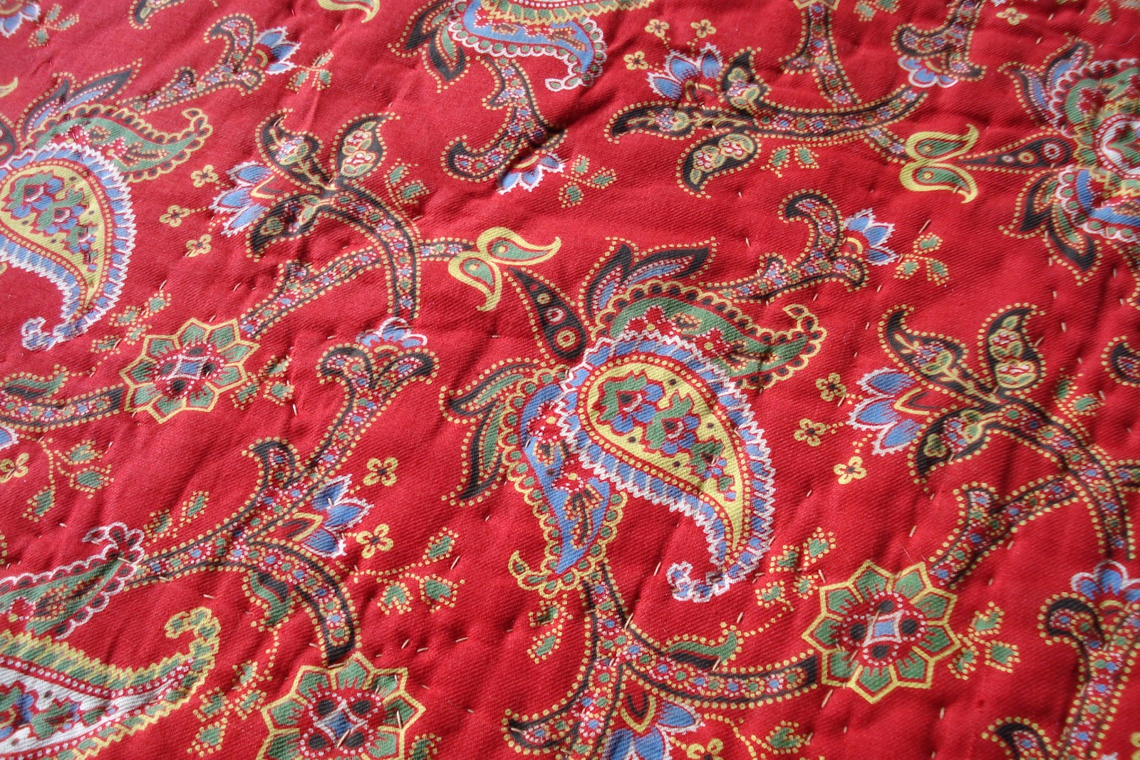 Welsh Quilts: Another Red Paisley Welsh Quilt...