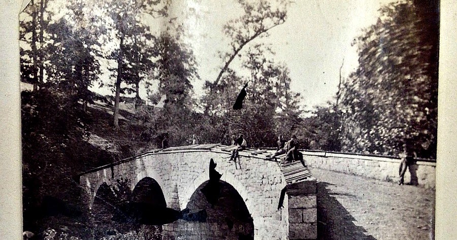 JOHN BANKS' CIVIL WAR BLOG: Antietam: Gardner image of Burnside Bridge